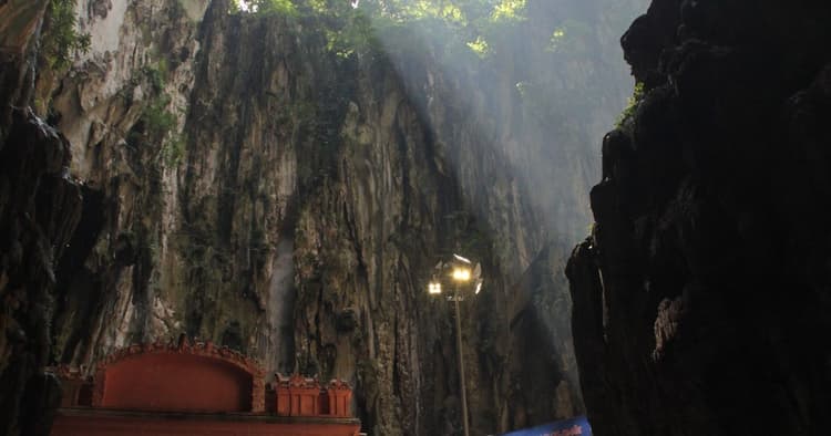 Malaysian Folklore & Ghost Stories Guide - Pontianak, Toyol ...