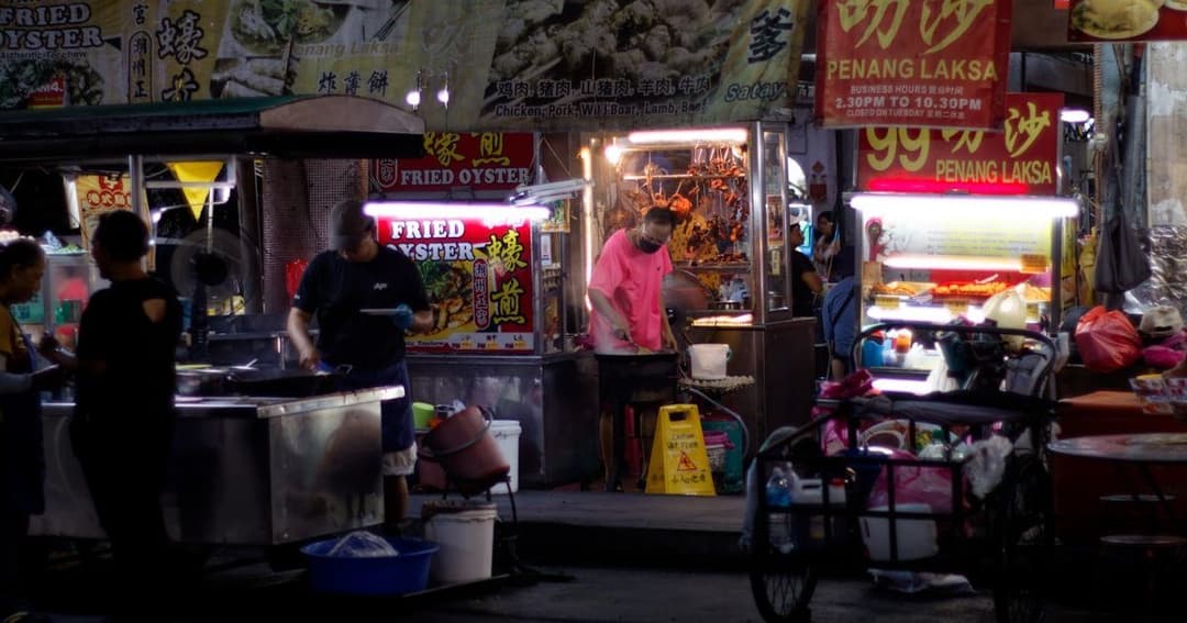 Malaysia Street Food Guide - Hawker Centers & Night Markets